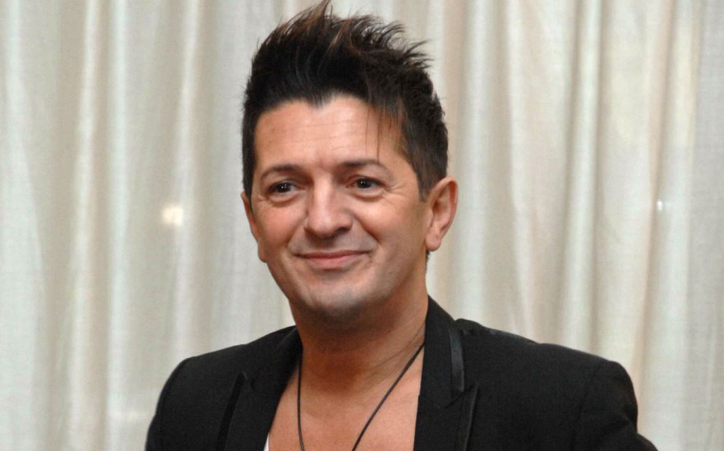 Stroncato da infarto il ballerino Manuel Frattini: aveva 54 anni ...