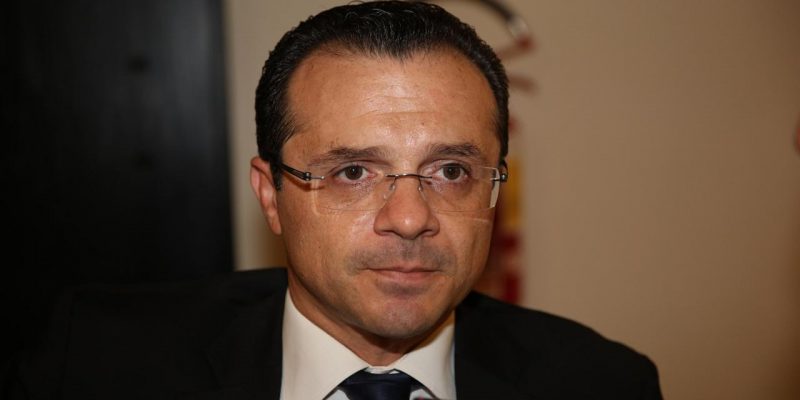 Video: Cateno De Luca: "Conte ha calato un grande pacco mondiale col ...