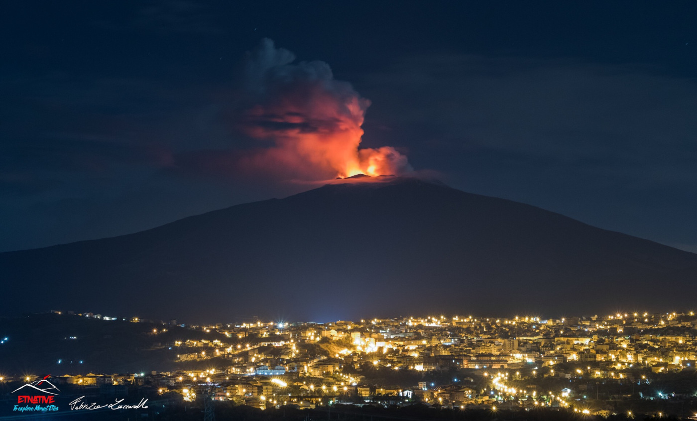 L'Etna erutta, colata lavica seppur di modesti flussi sommitali - Ultime notizie dall'Italia e ...