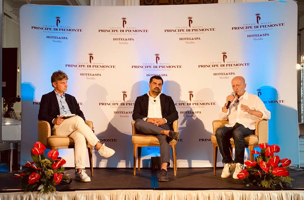 Palamara presenta i suoi progetti politici e promette rivelazioni